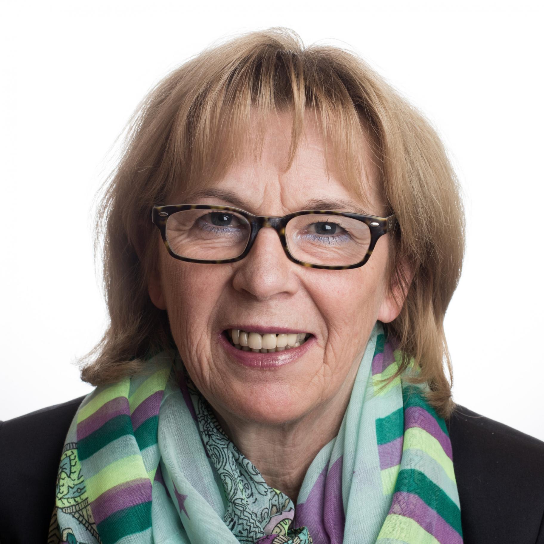 Brigitte Thomas's Instagram, Twitter & Facebook on IDCrawl